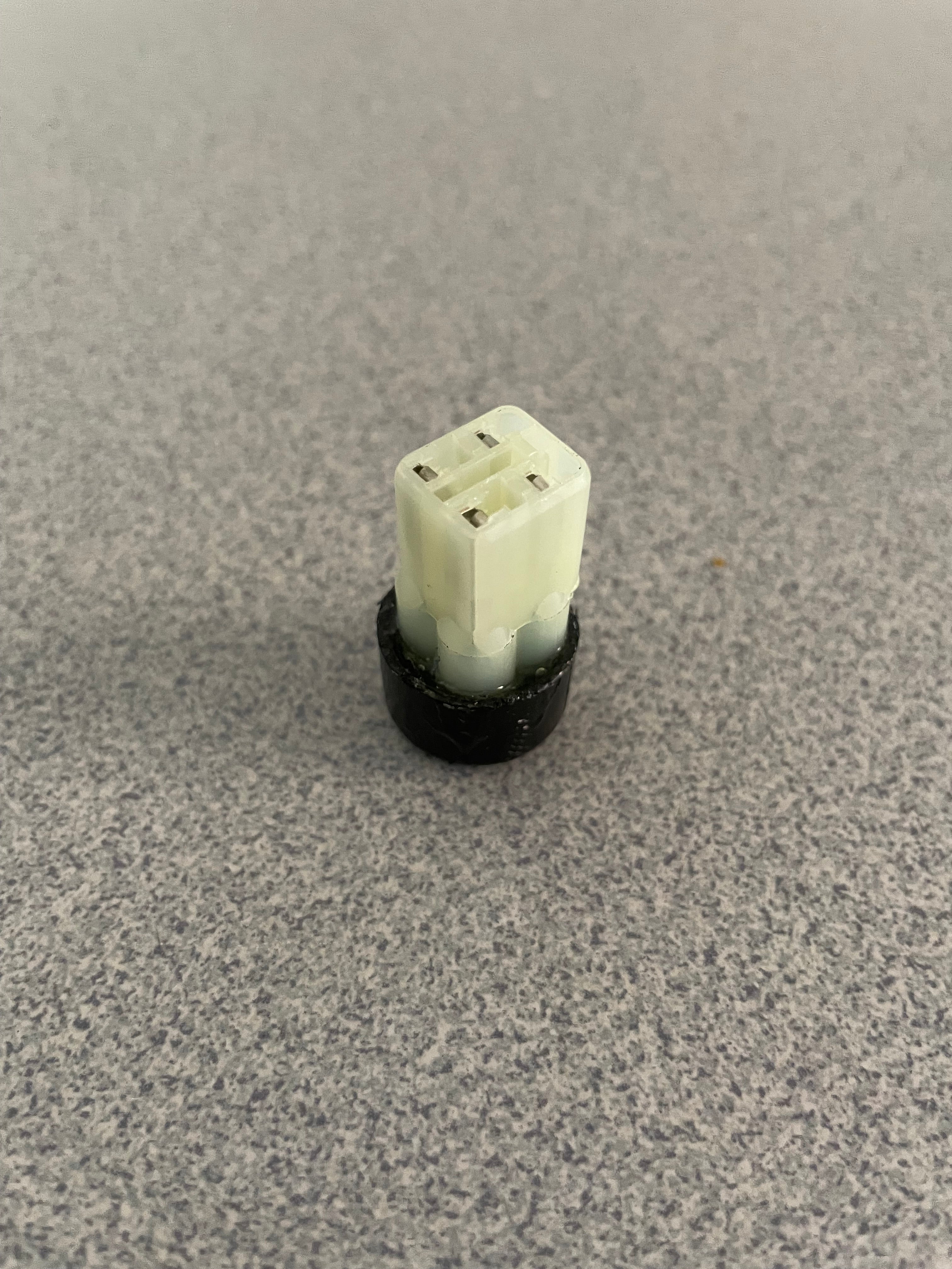 Kev Mod MT10SP MT10 MT09 MT09SP XSR 900 02 sensor eliminator | kev mod